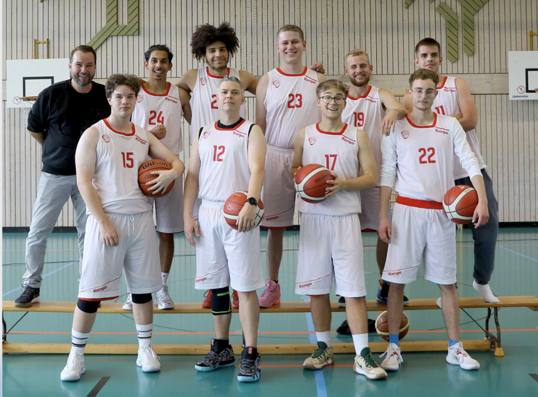 Zwei Spiele, zwei Siege und Tabellenführer - Mooskurier Hallbergmoos