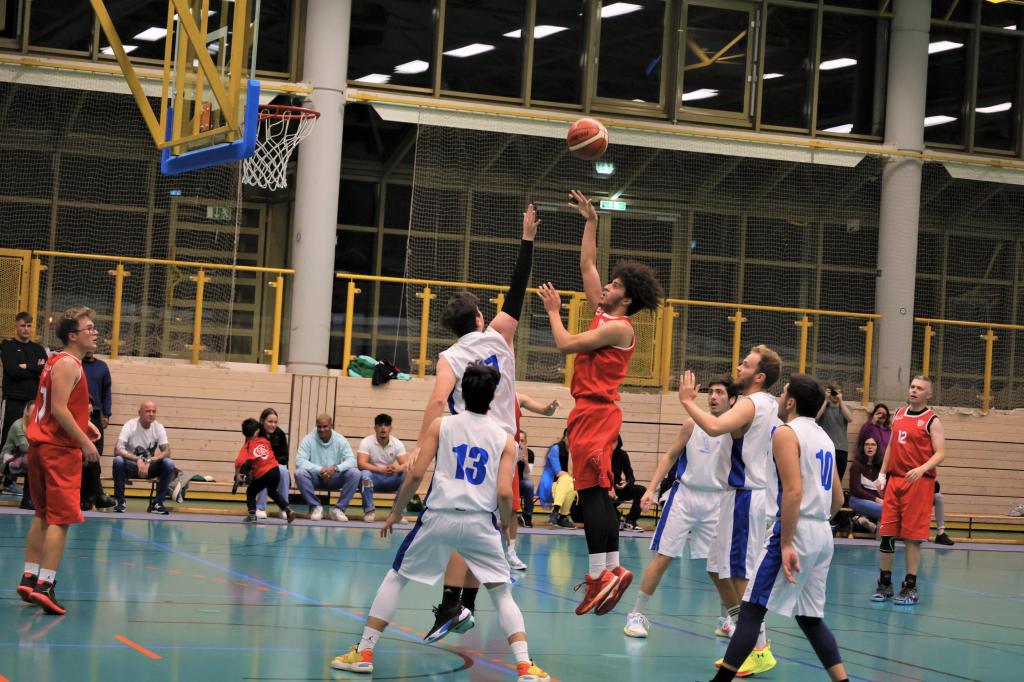 VfB Hallbergmoos – Basketball: Weiterhin oben dabei - Mooskurier ...